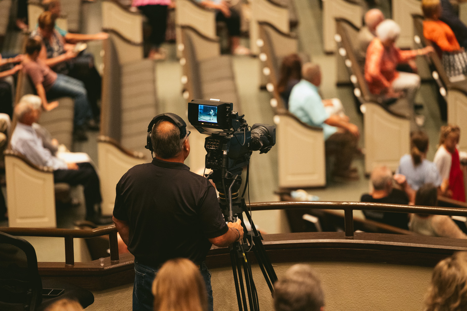 Fujinon Lenses Meet the Unique Needs of Church Production - FUJINON